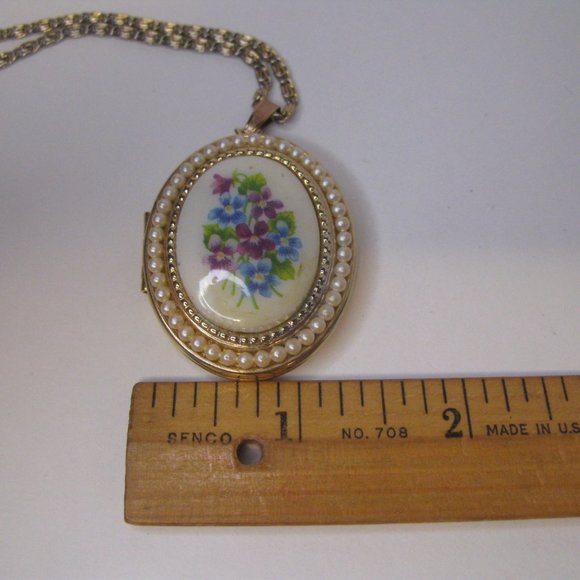 Avon | Jewelry | Vintage Avon Sweet Violets Locket Necklace 24 L | Poshmark